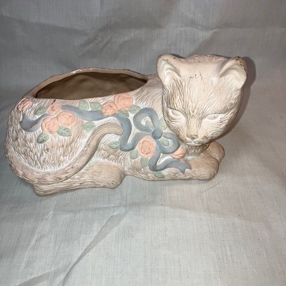 CBK LTD | Accents | Vintage 988 Cbk Ltd Blue Bow Pink Roses Ceramic Cat ...